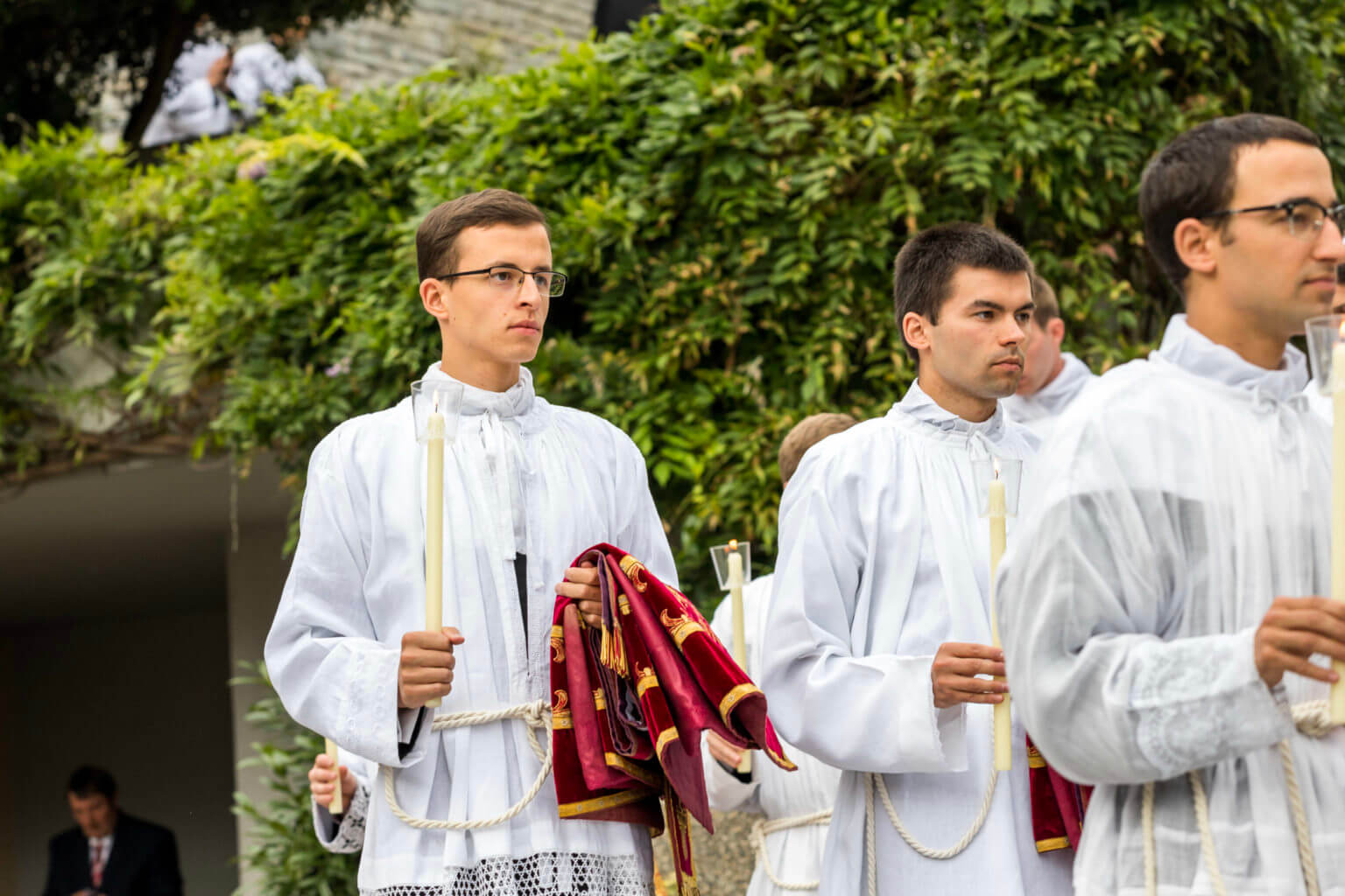 Reportage des ordinations 2021 à Ecône • LPL