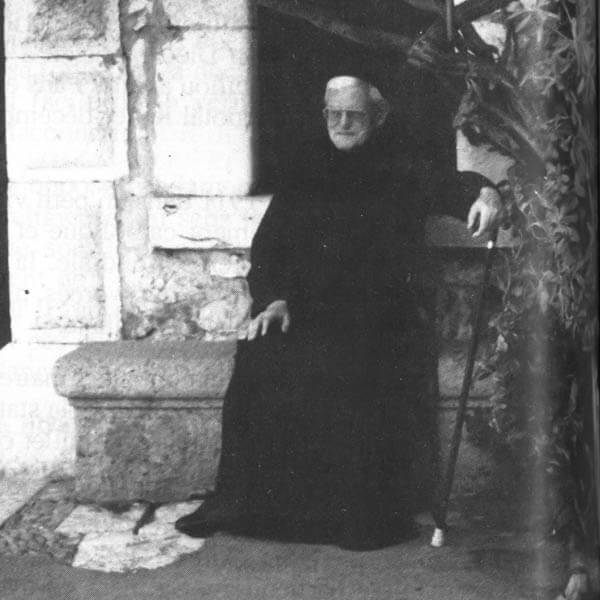 Dom Édouard Guillou • La Porte Latine